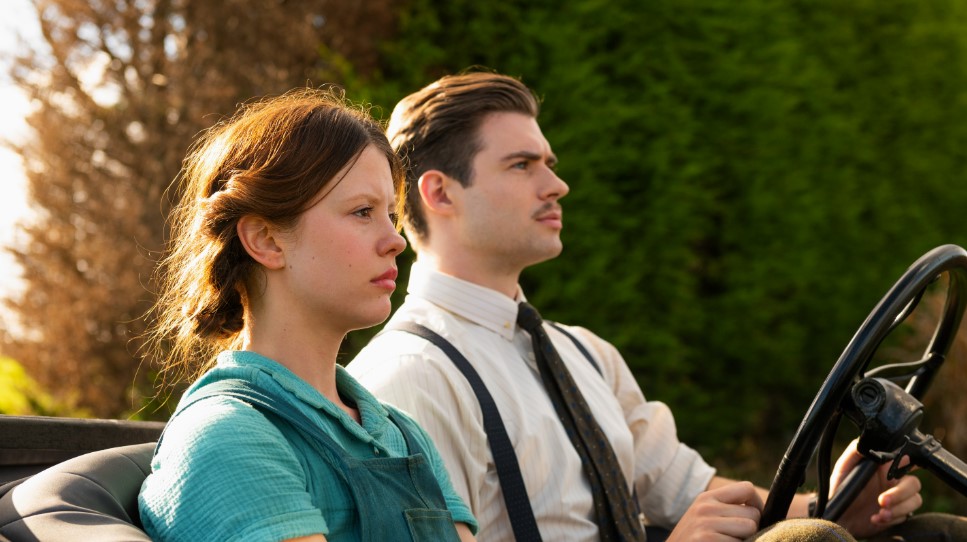Pearl (2022) Review: A Wonderful Character Study Of One Crazy Hellcat ...